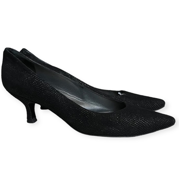 Stuart Weitzman | Shoes | Staurt Weitzman Black Pumps | Poshmark